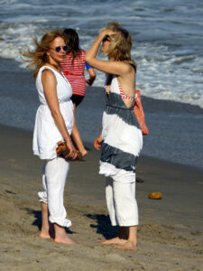 Laura Dern Feet (11 images) Sexy Feets - Celeb Feets