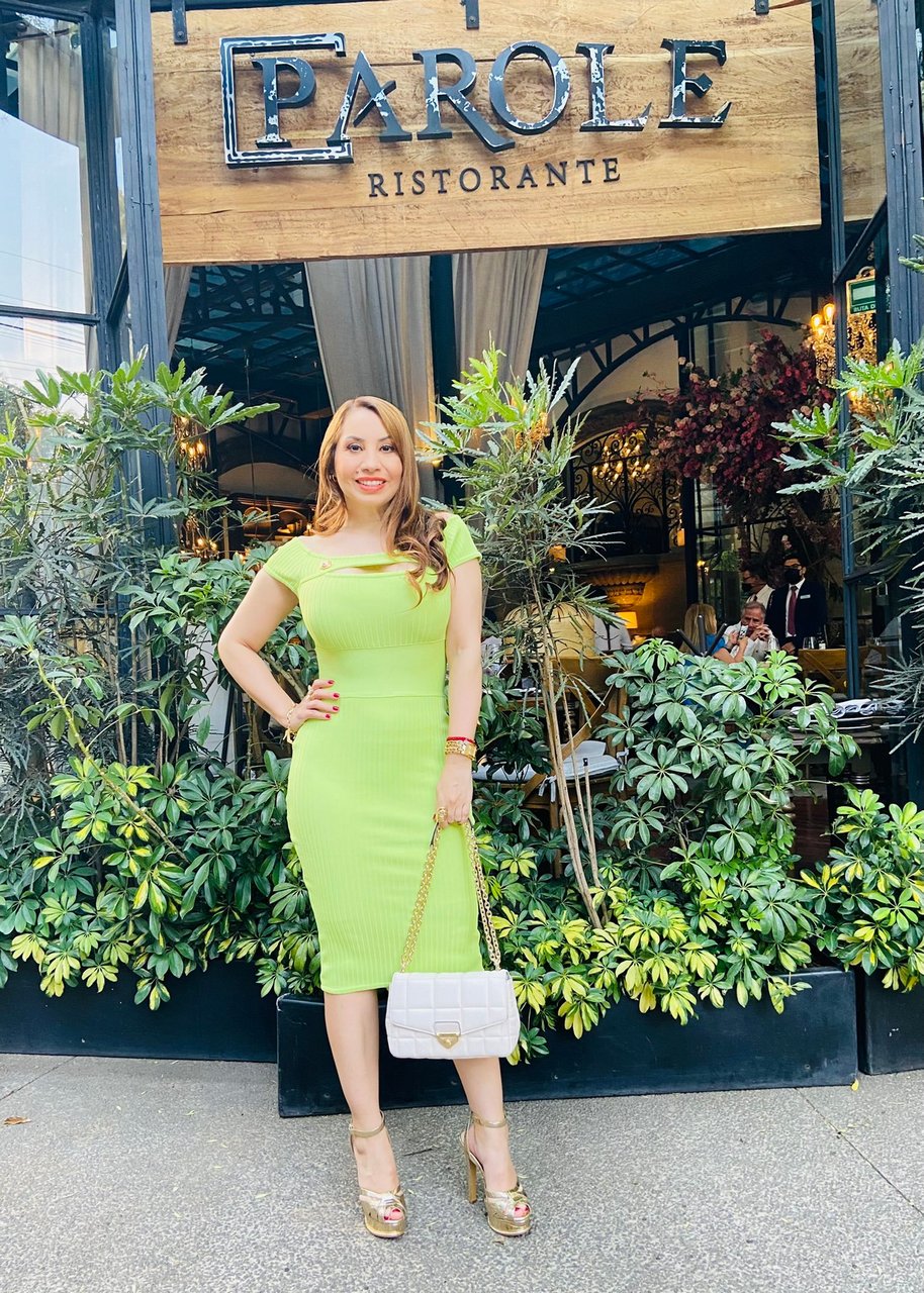 Brenda Angulo Feet (30 sexy photos) Sexy Feets - Celeb Feets